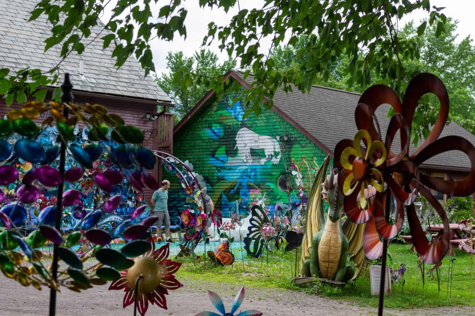 This Artist Transformed an 1800s Barn into one of Vermont's Most ...