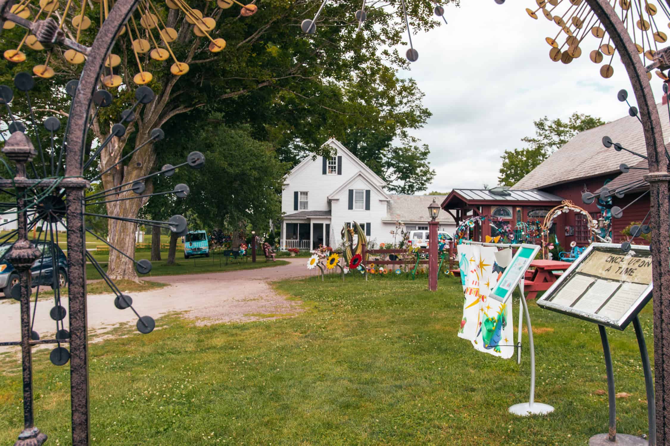 This Artist Transformed an 1800s Barn into one of Vermont's Most ...
